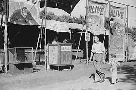 Side show front... 1930's - Traveling Carnival History, American Circus ...